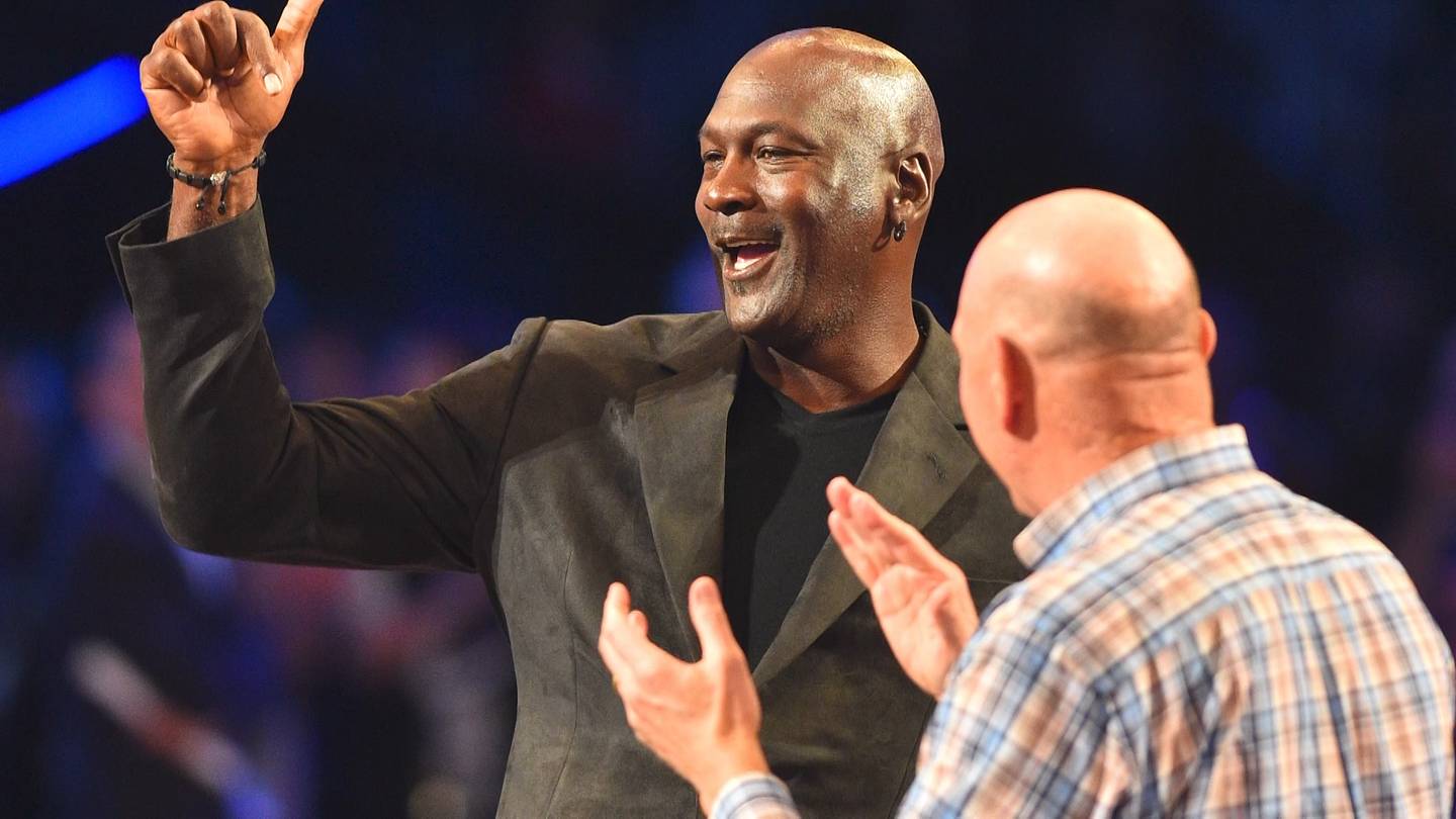 Michael Jordan Joins DraftKings Advisory Board, Takes Equity Stake in ...