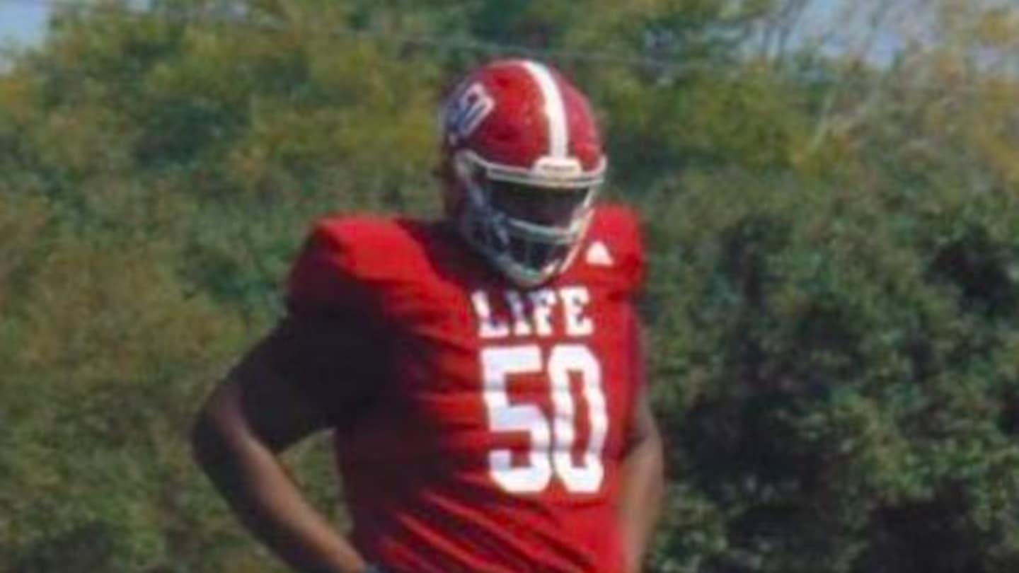 '22 Offensive Tackle Trevyon Green Sees Relationship Growing With ...