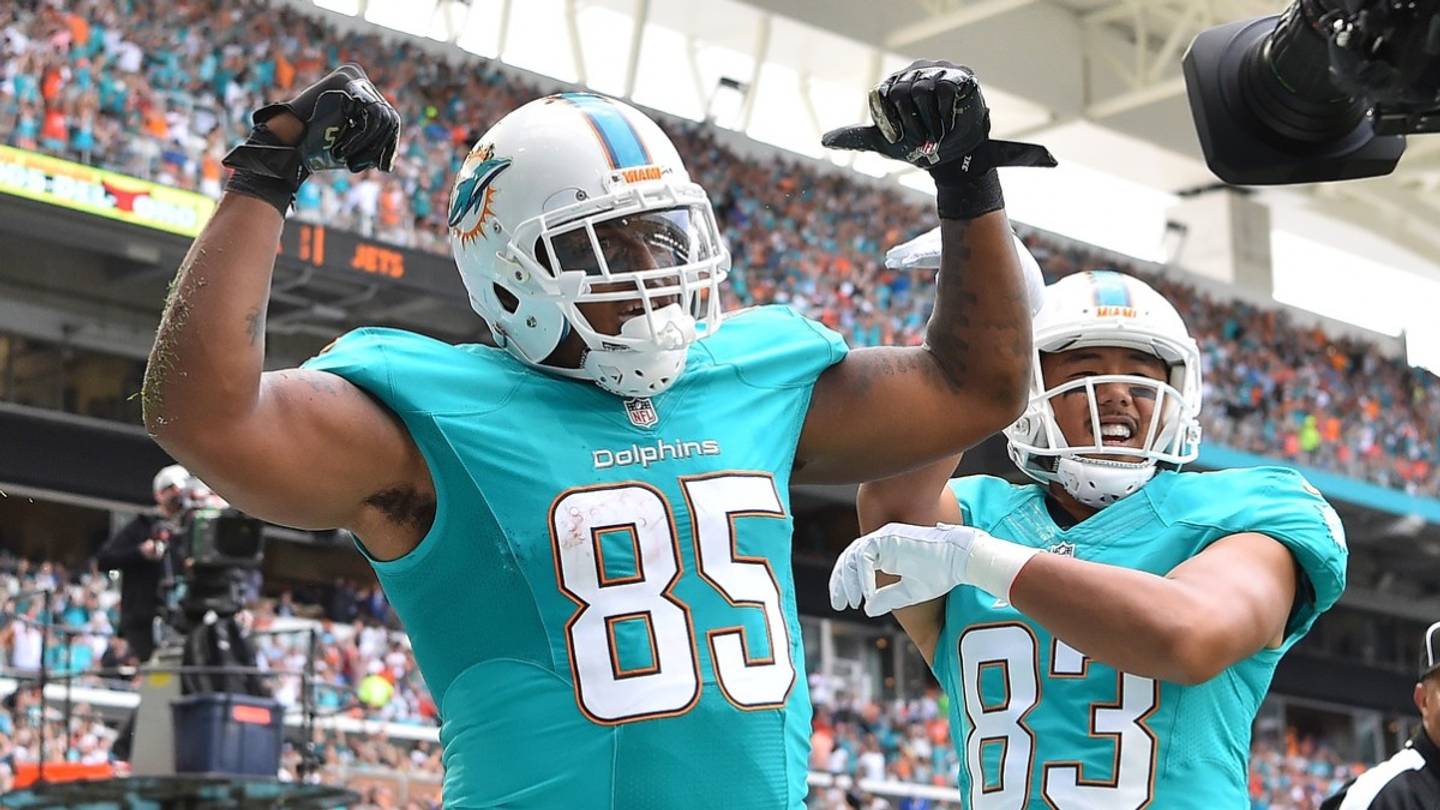 Number 85 and the Three Dolphins Who Wore It Best - Sports Illustrated ...