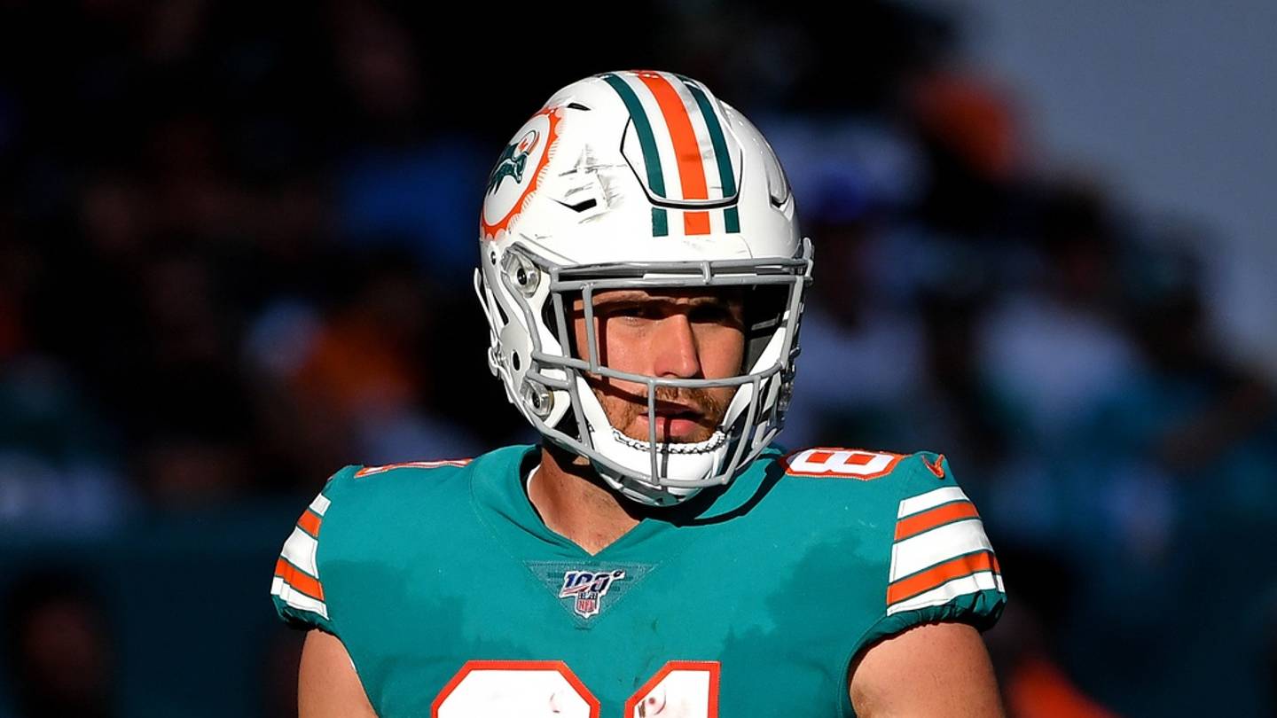 Number 81 and the Three Dolphins Who Wore It Best - Sports Illustrated ...