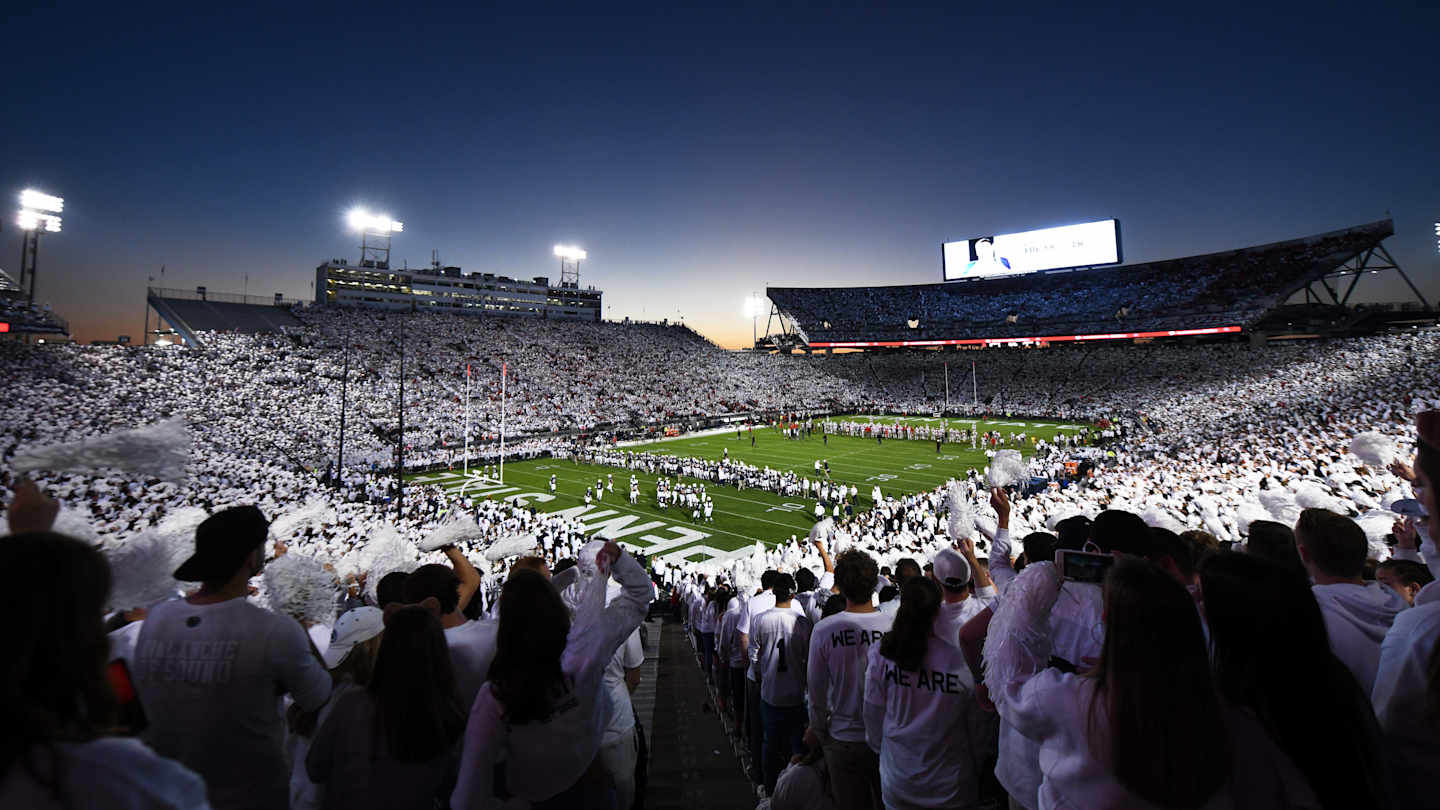 Inside Penn State indoor football workouts - Sports Illustrated Penn ...