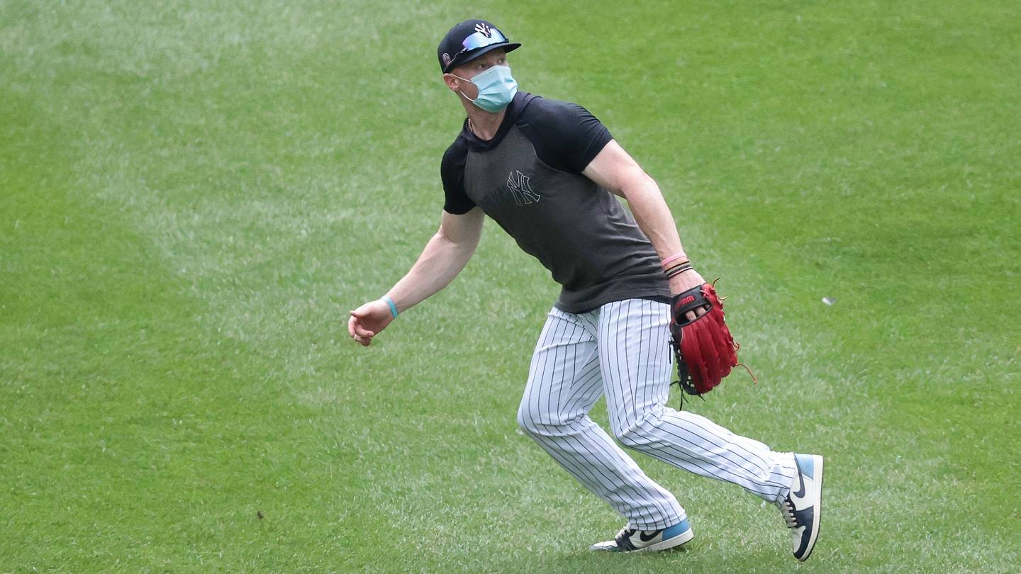 2020 MLB season: Some players open to wearing face masks during games ...