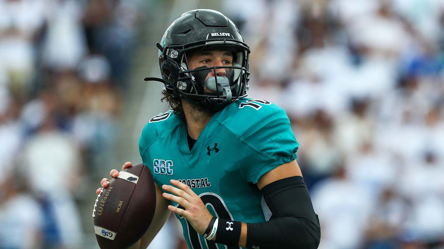 Grayson McCall: Coastal Carolina QB to return for 2022 season - Sports ...