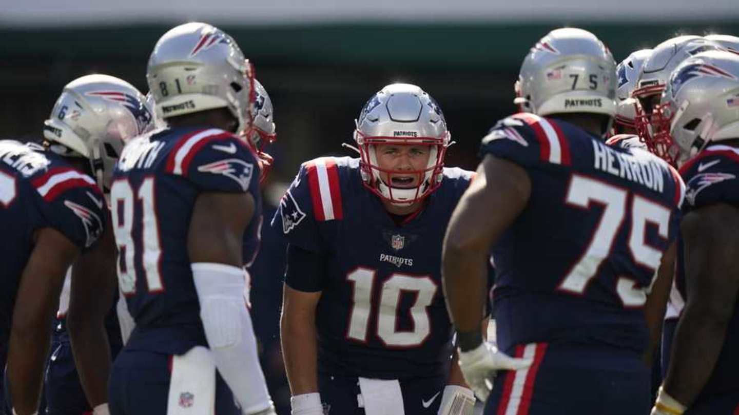 New England Patriots-New Orleans Saints Pregame Notebook: Roster ...