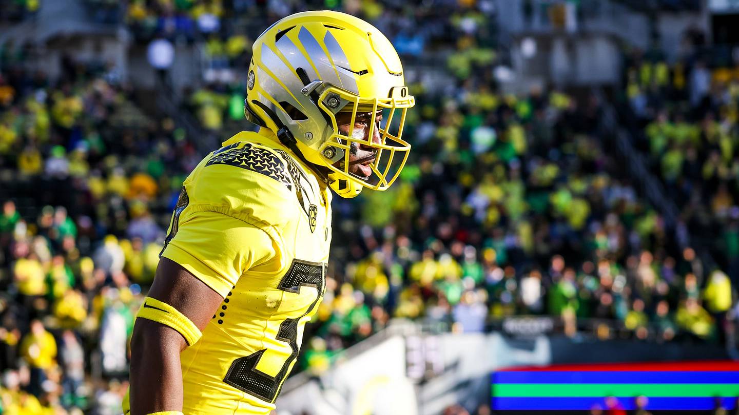 Oregon Football Safety Jeffrey Bassa Discusses Moving to Linebacker ...