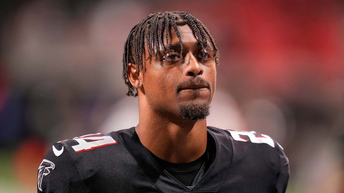 FUMBLE! Atlanta Falcons Scoop & Score to Take Big Lead vs. San ...