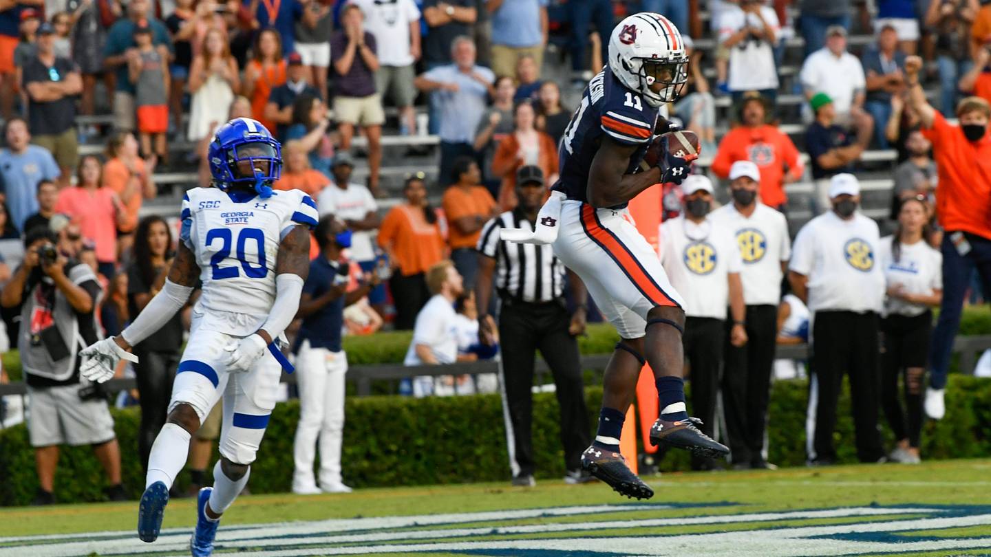 Auburn backup QB TJ Finley throws wild TD to avoid upset vs. Georgia ...