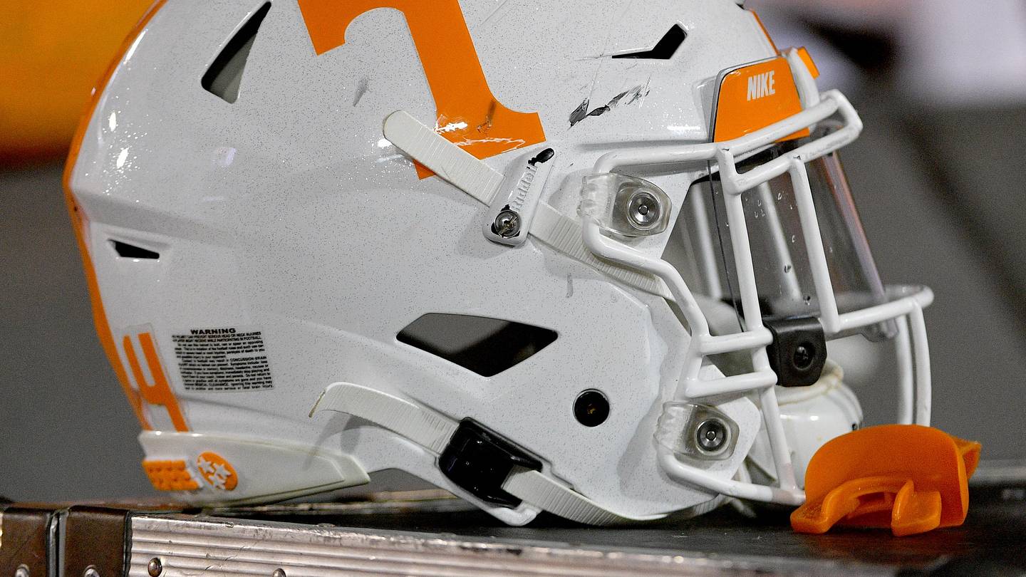Look: Tennessee Vols Unveil Uniform Combo For Bowl Game Against Purdue ...