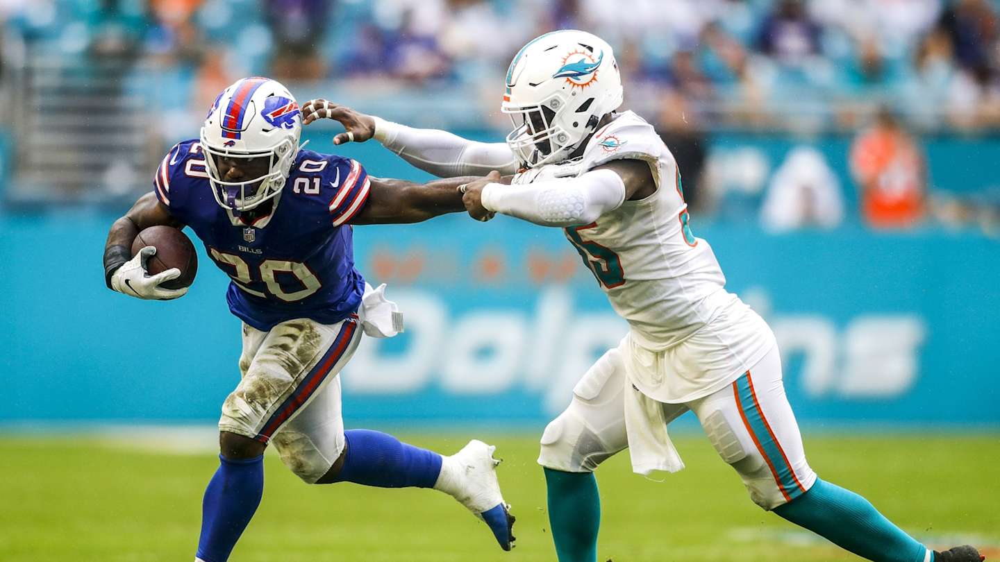 Miami Dolphins Notebook: Injury Update, Baker's Streak, Phillips ...