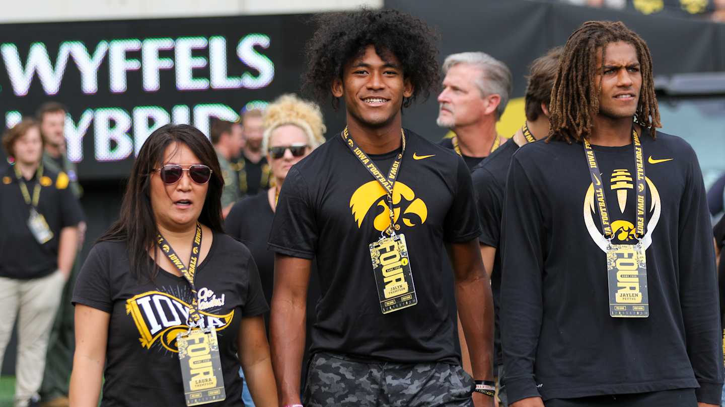 Hawkeyes Bringing in Strong '23 Walk-On Class - Sports Illustrated Iowa ...