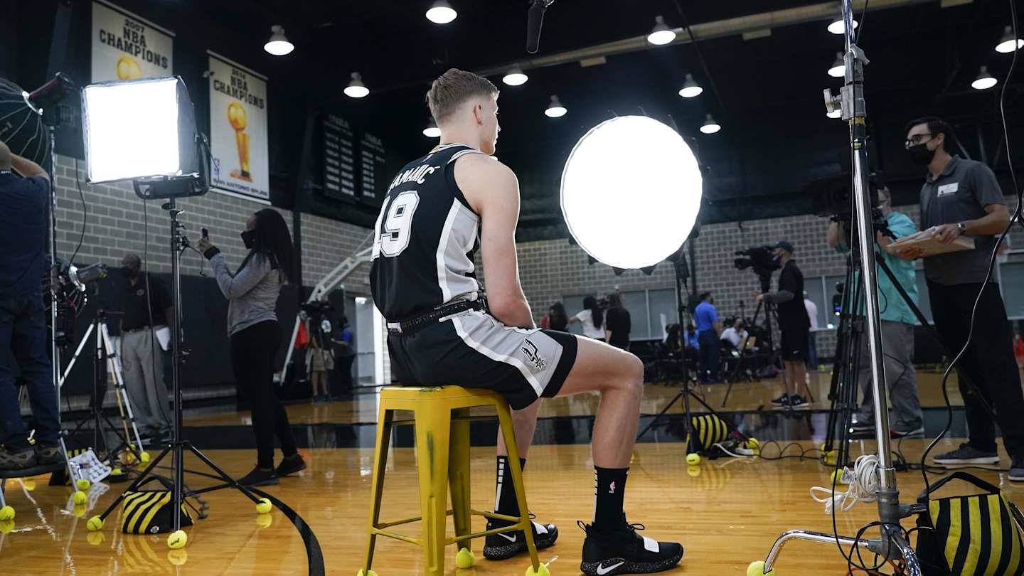 NBA News: The New York Knicks Have Signed A Former First-Round Pick ...