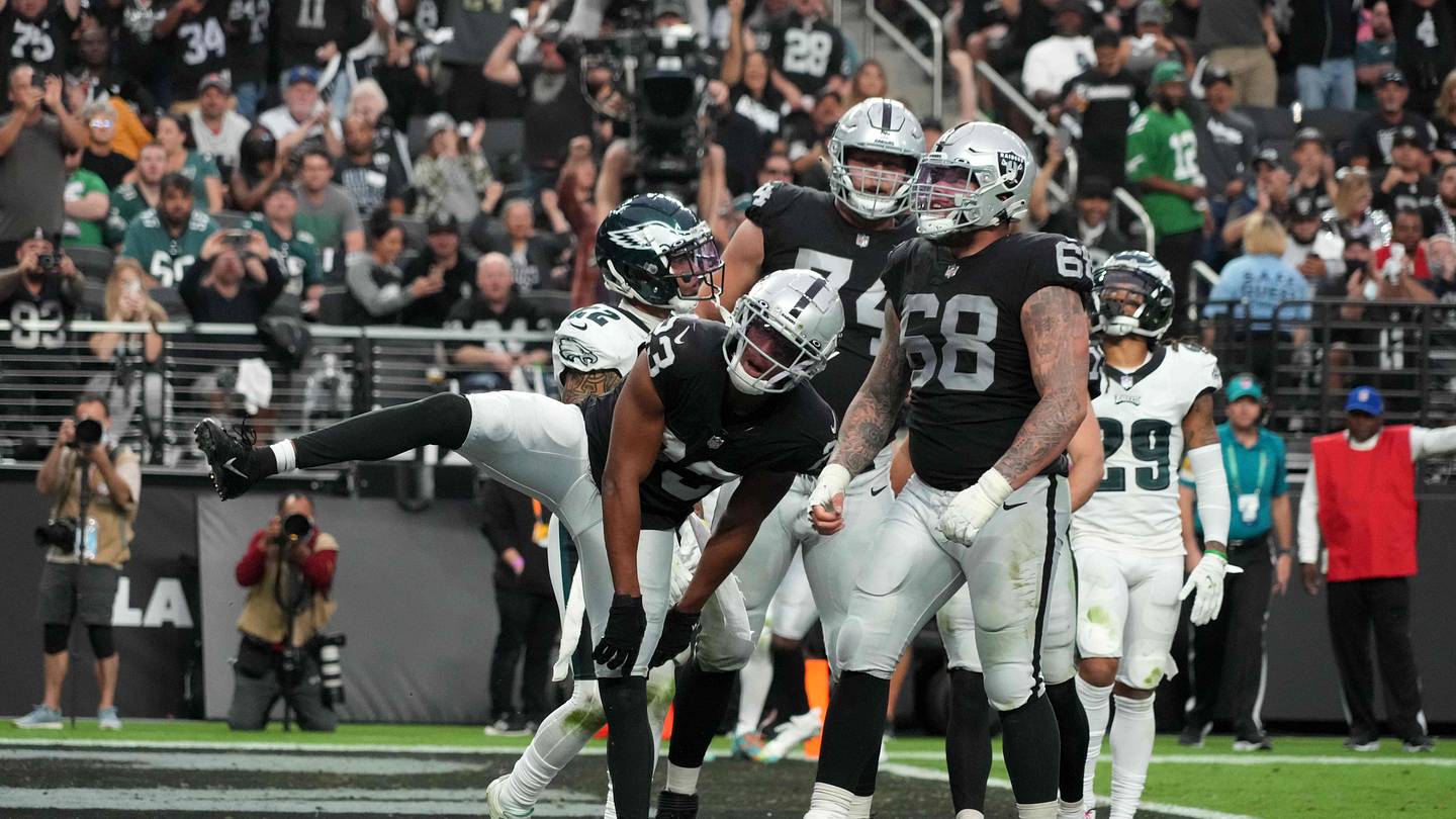 Recap: Las Vegas Raiders 33-22 over the Philadelphia Eagles - Sports ...
