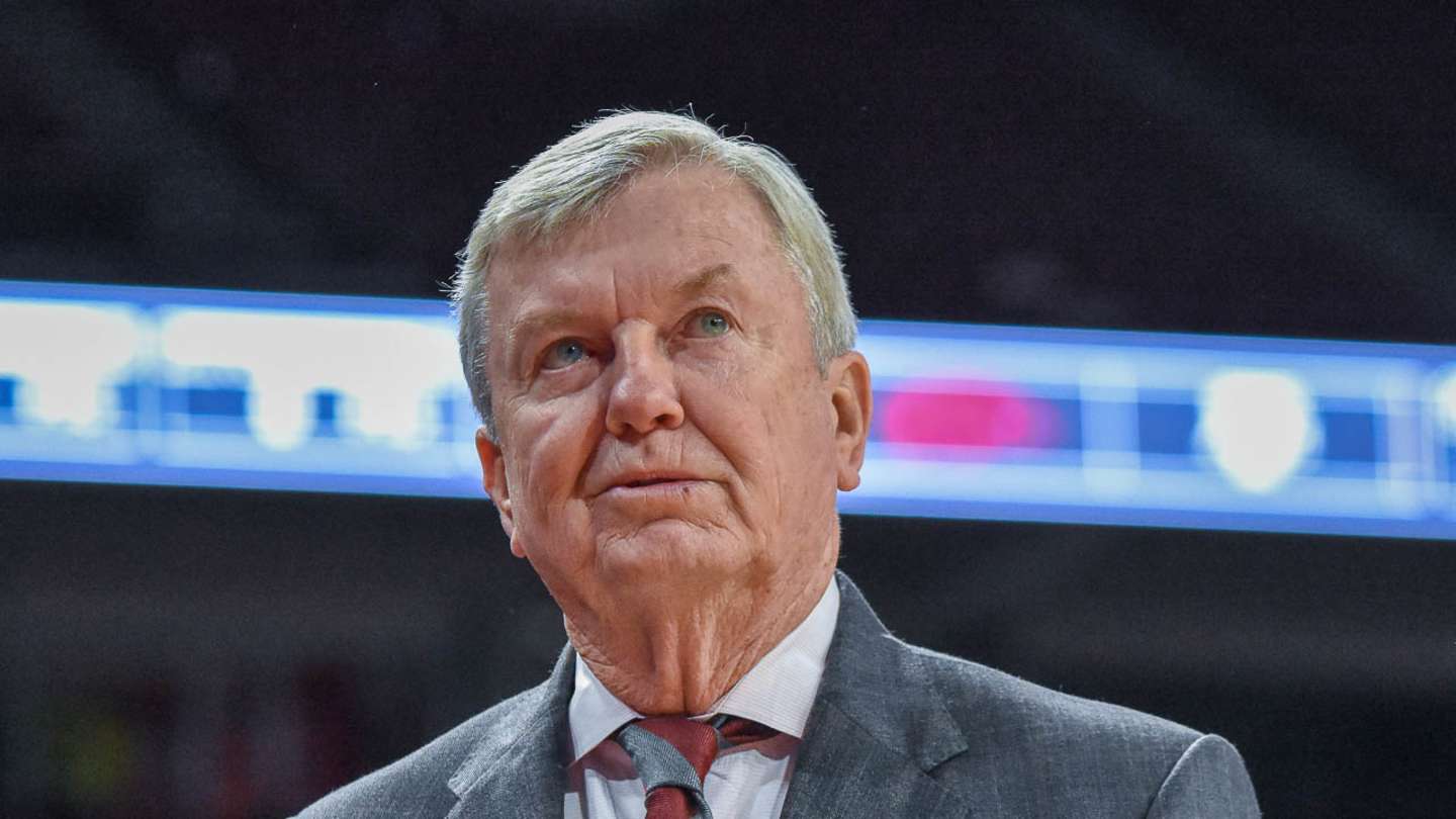 Former Hogs Coach Gary Blair to Retire After Season at A&M - Sports ...