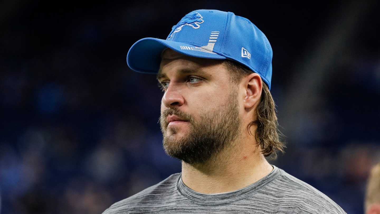 Detroit Lions Taylor Decker reveals two favorite NFL offensive linemen ...