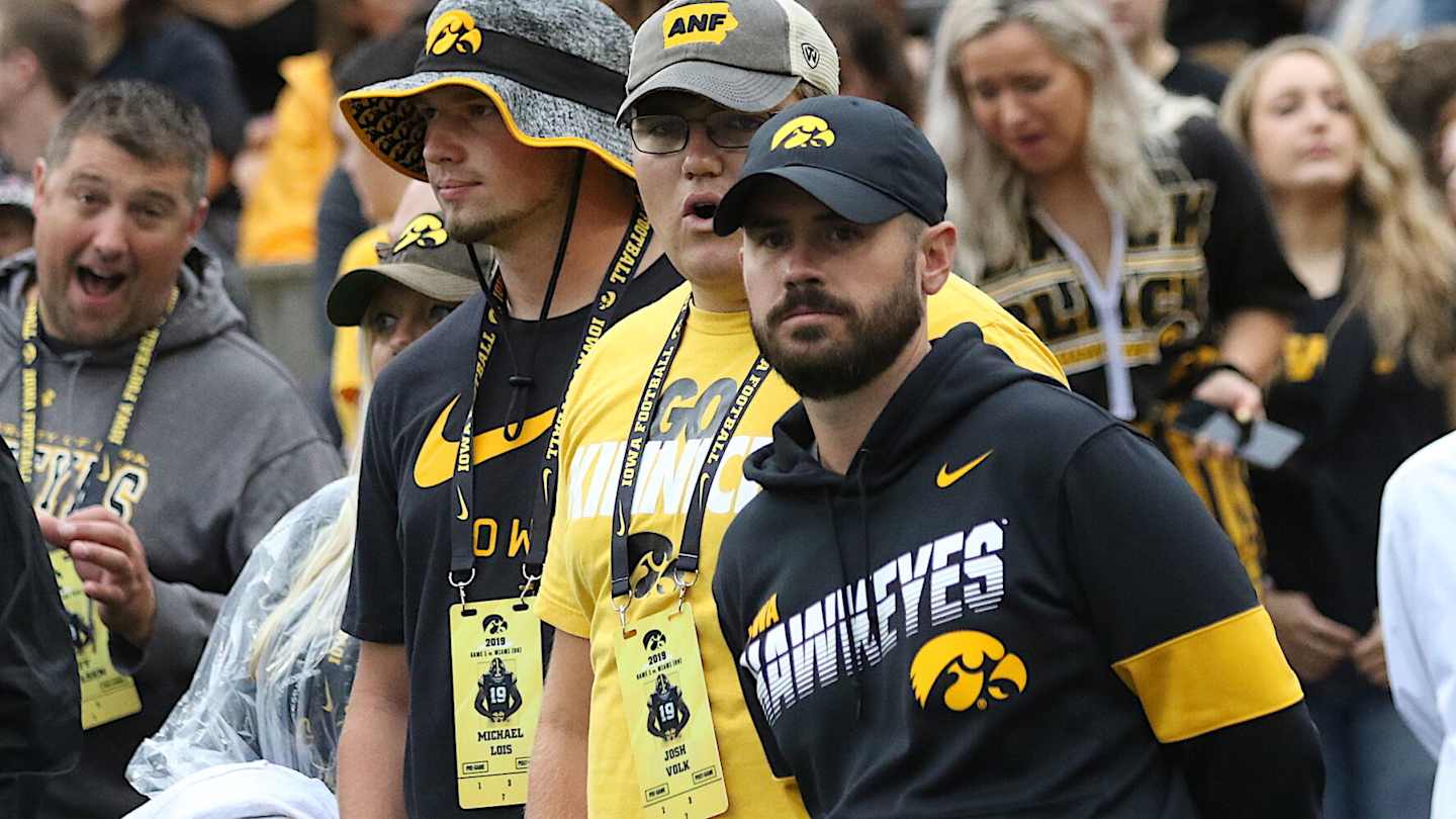 Video, Transcript: Tyler Barnes 2-1-23 - Sports Illustrated Iowa ...