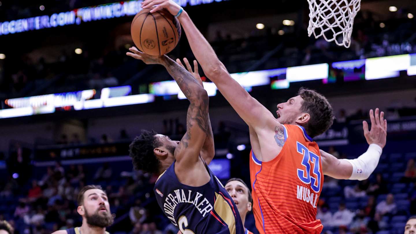 What Mike Muscala Brings to the Thunder in Second Stint - Sports ...