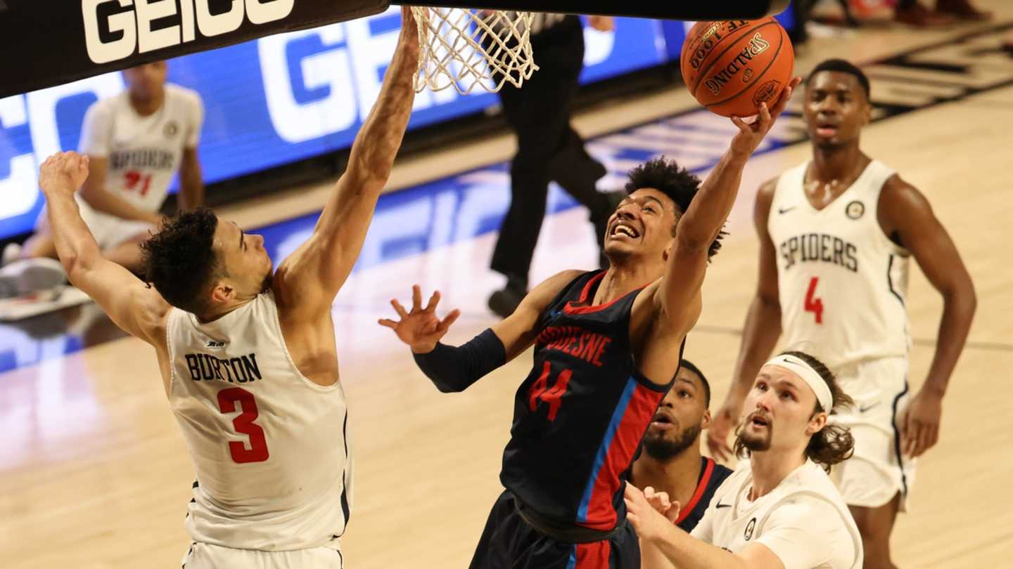 Watch College of Charleston vs Duquesne: Stream basketball live - How to Watch and Stream Major ...