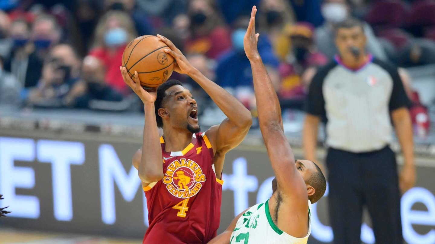Evan Mobley injury: Cavaliers rookie out 2-4 weeks with elbow strain ...