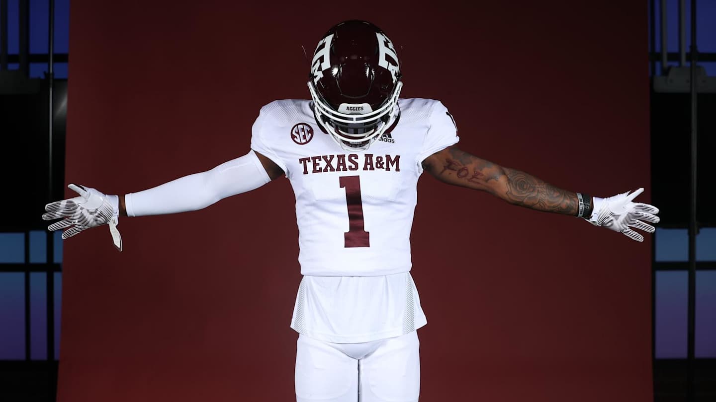 Elite WR Evan Stewart Officially Signs With Texas A&M Aggies - Sports ...