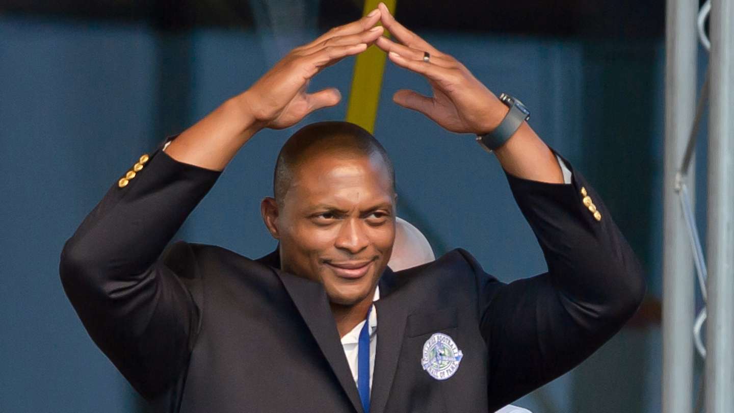 Ohio State's Eddie George Named Pro Football Hall Of Fame Semifinalist ...
