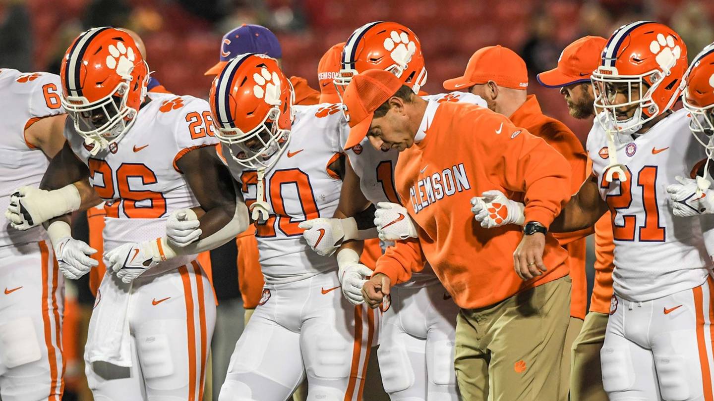 Odds and Ends: Clemson Tigers are in Position to End Regular Season ...