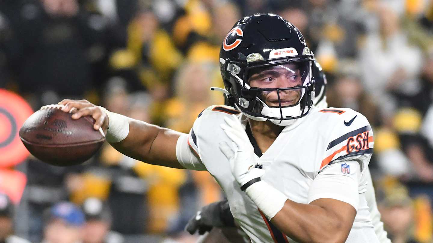 Justin Fields injury: Matt Nagy confirms QB has cracked ribs - Sports ...