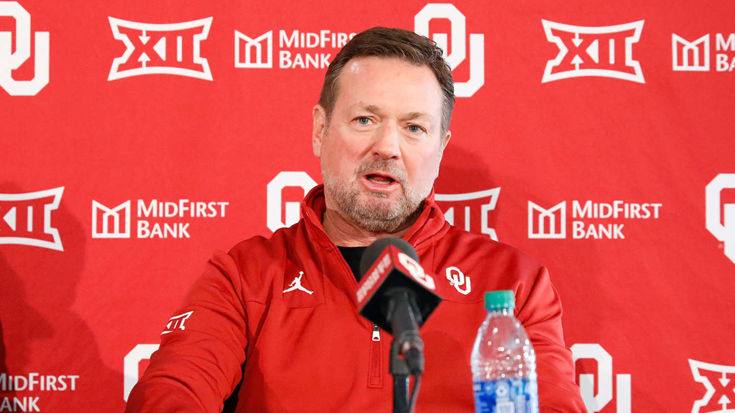 Bob Stoops Rips NCAA, Calls for Major Changes to College Football ...