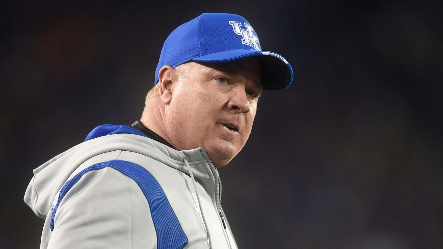Mark Stoops, Kentucky agree to extension through 2027 - Sports Illustrated