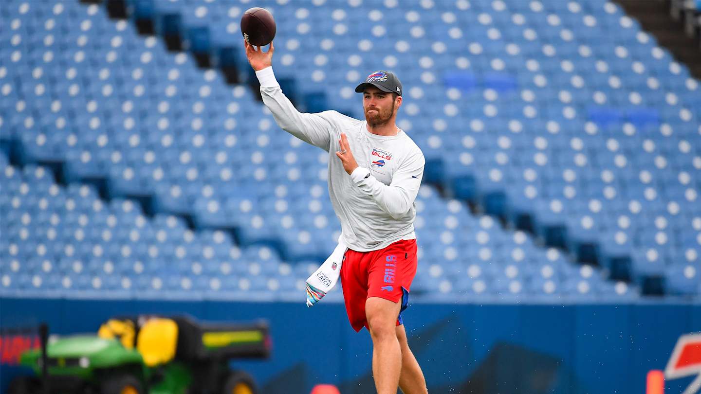 Jake Fromm signs with Giants, leaves Bills' practice squad - Sports ...