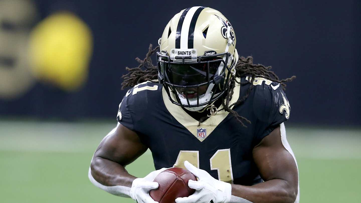Alvin Kamara 2022 Fantasy Projections: Still a Top-Tier Option - Sports ...