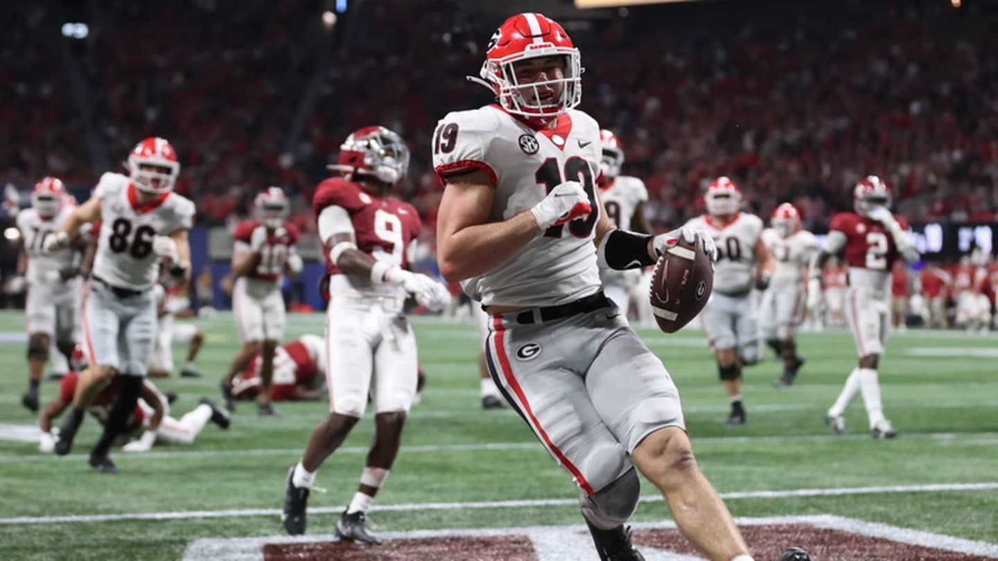 Bowers Embraces New Roles This Spring for Georgia Football - Sports ...