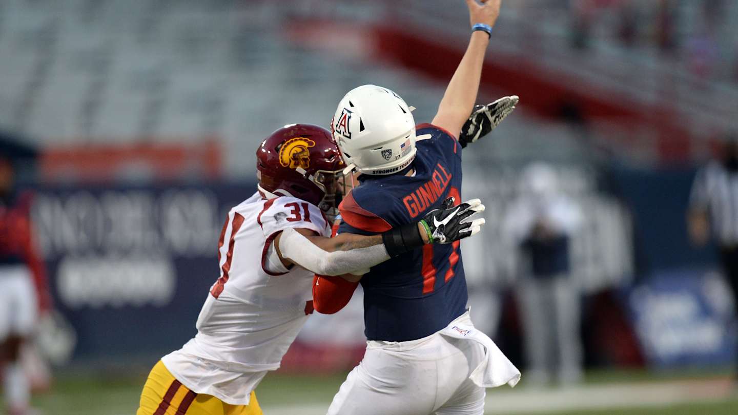 Two USC Linebackers Enter NCAA Transfer Portal - Sports Illustrated USC ...