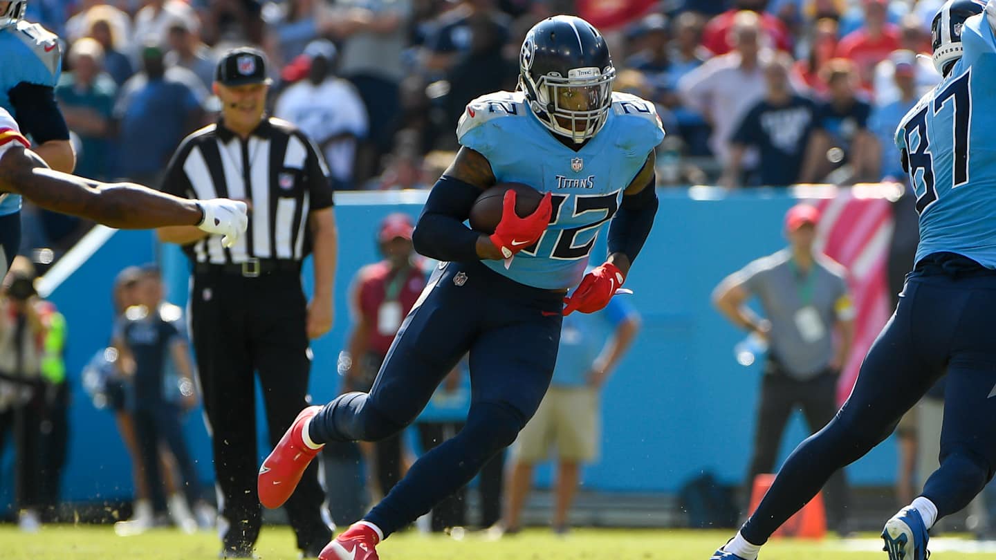 Derrick Henry injury: Titans RB preparing to return by playoffs ...