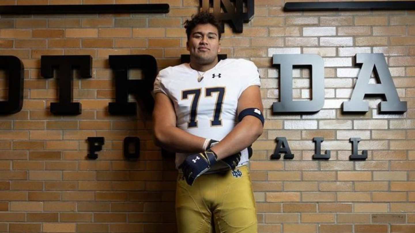 Notre Dame Signs Offensive Lineman Ty Chan - Sports Illustrated Notre ...