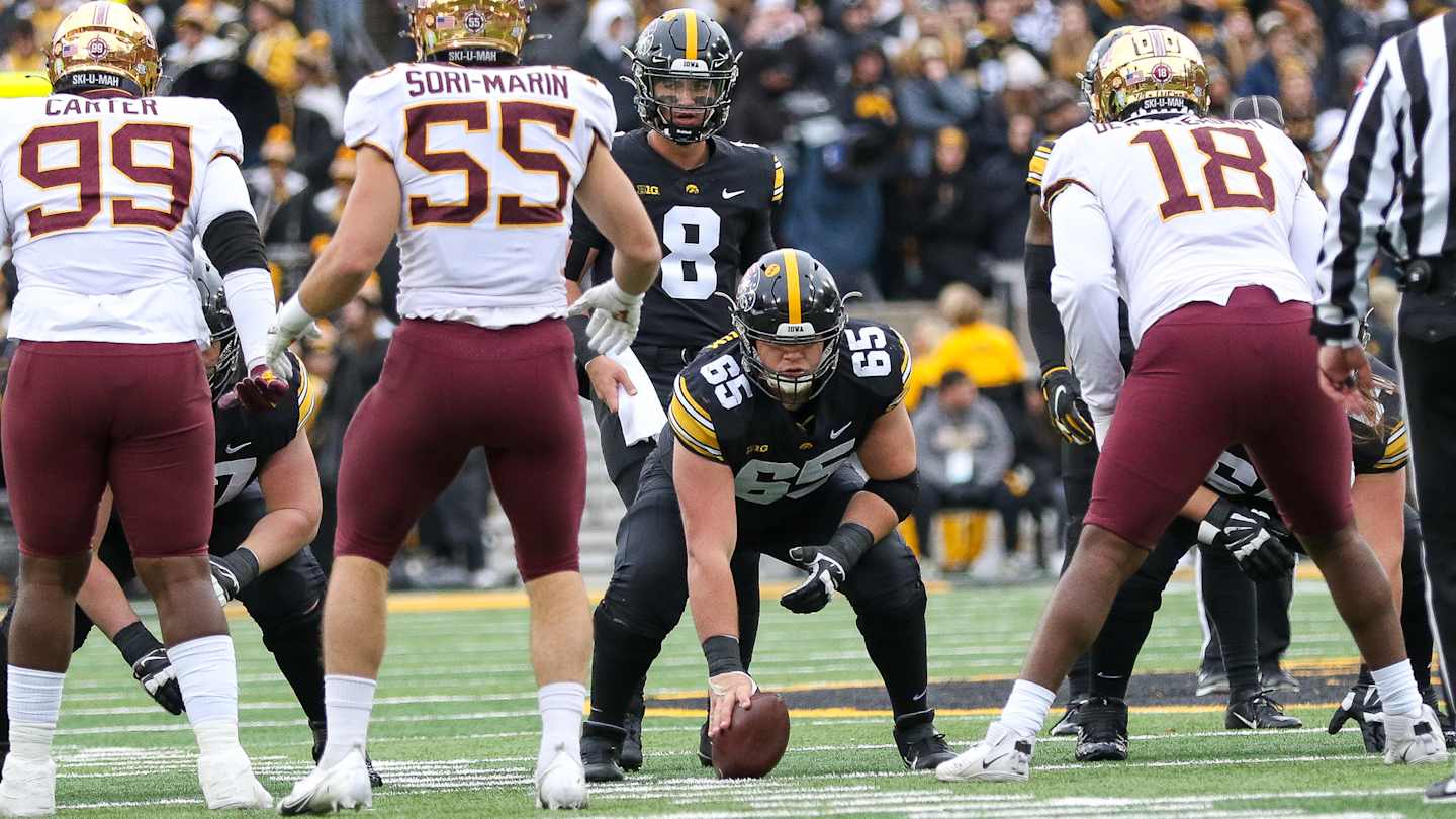 Reaction to Tyler Linderbaum Pick - Sports Illustrated Iowa Hawkeyes ...