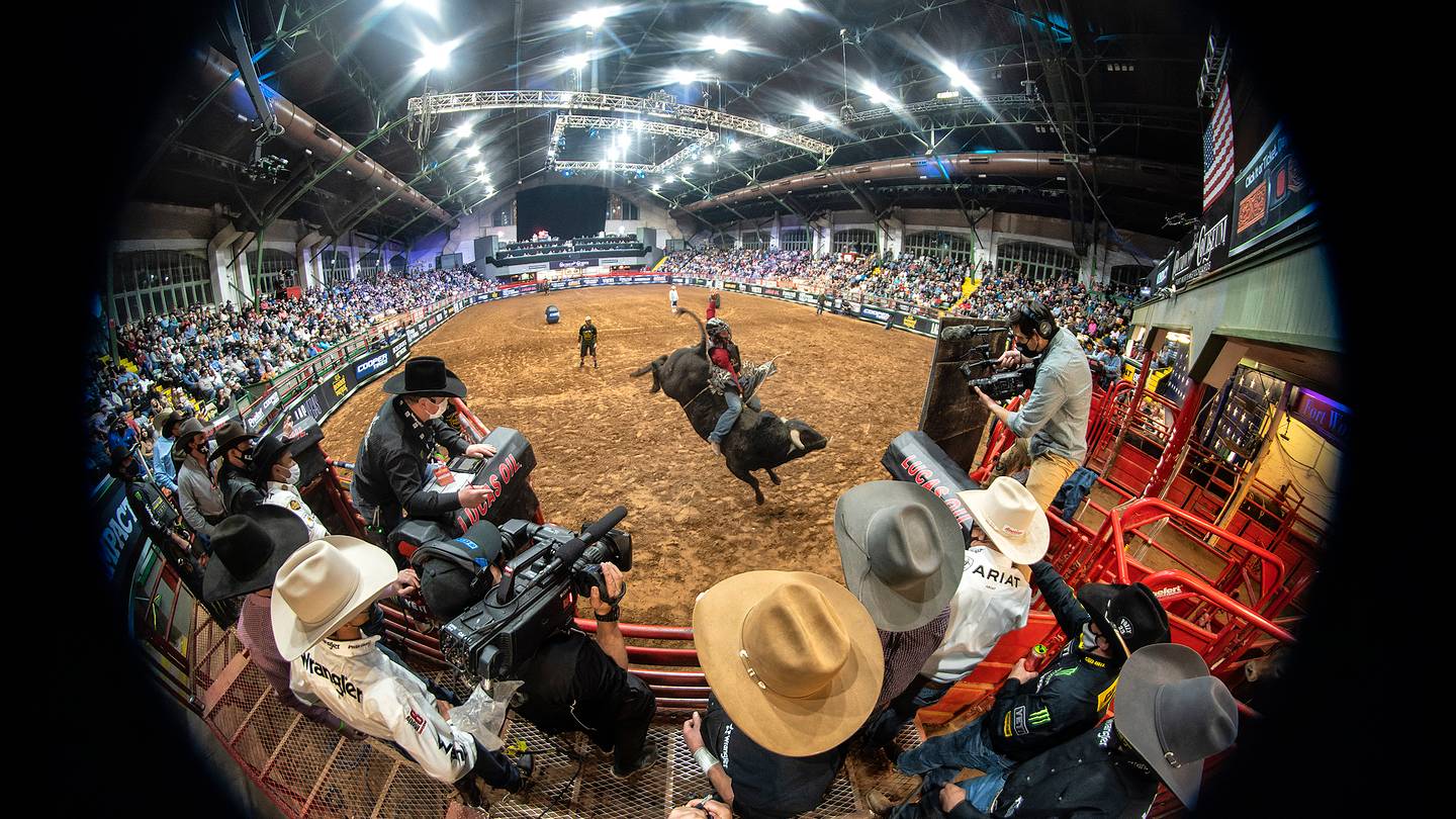 PBR Rodeo: Pictures from the Can-Am Invitational 2021 - Sports Illustrated