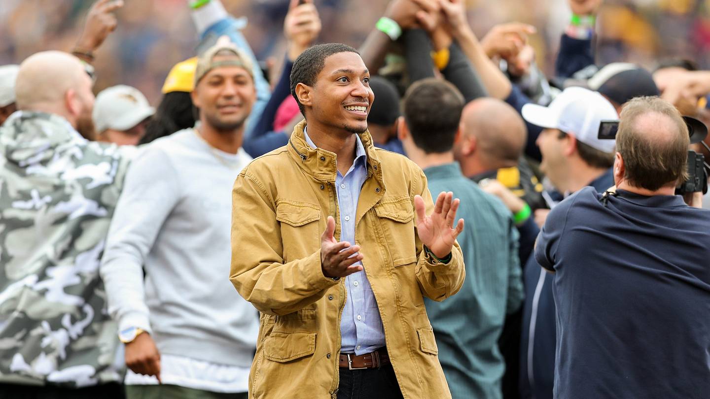 Pat White Lands New Coaching Job - Sports Illustrated West Virginia ...