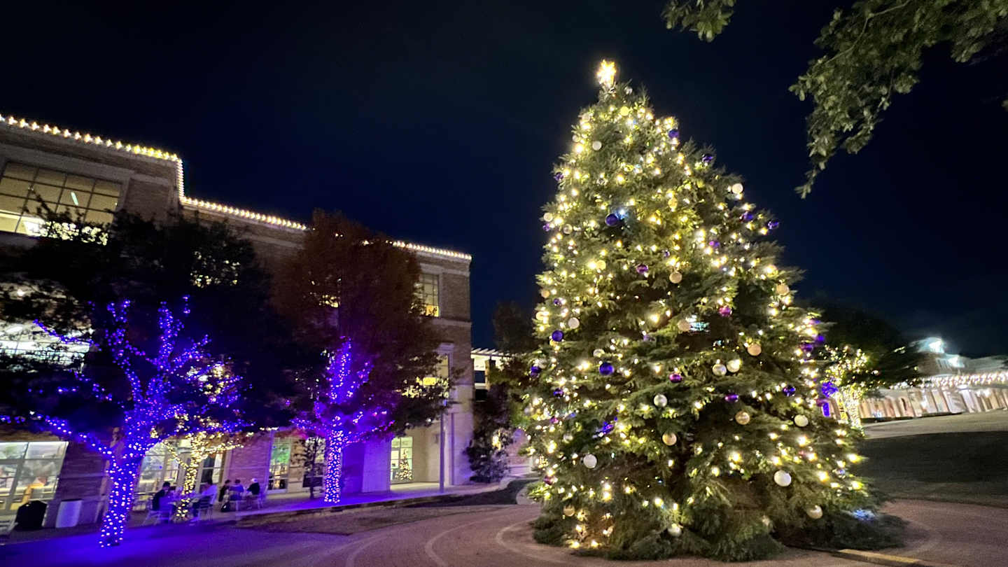 Christmas at TCU: Who and What Made the 2021 Nice List - Sports ...