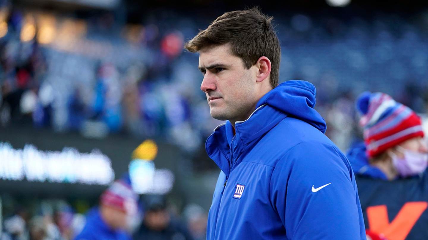 Giants shut down QB Daniel Jones for rest of season with neck injury ...