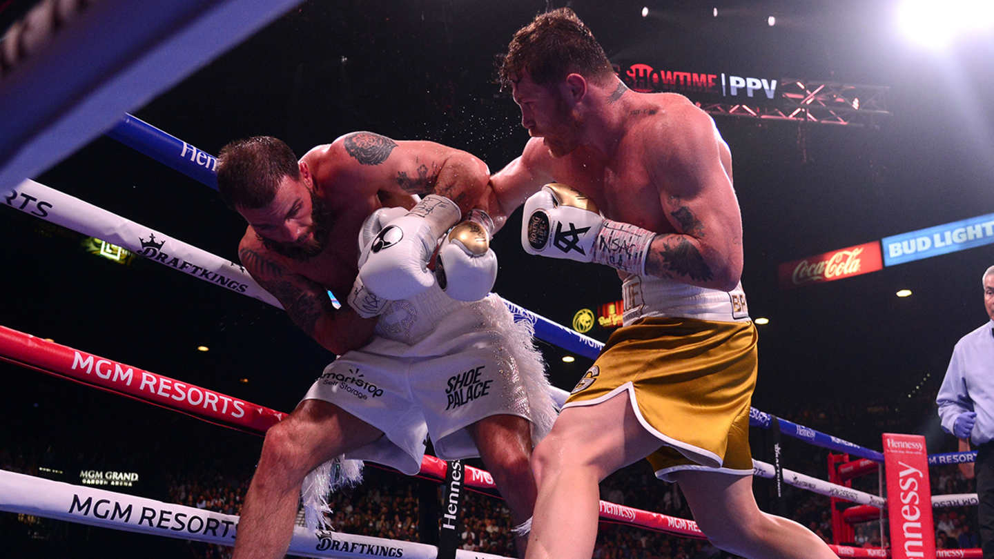 Canelo Álvarez is Sports Illustrated’s 2021 Fighter of the Year ...