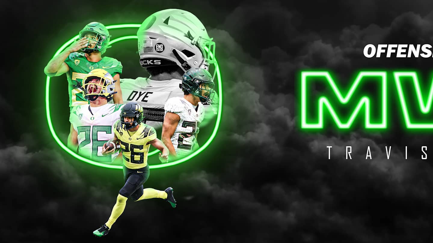 2021 Ducks Digest Oregon Ducks Football Awards: Travis Dye Named ...