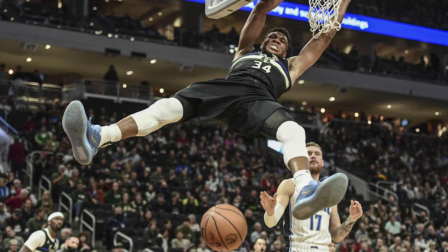 Bucks Starting Lineup Against The Hornets - Fastbreak on FanNation