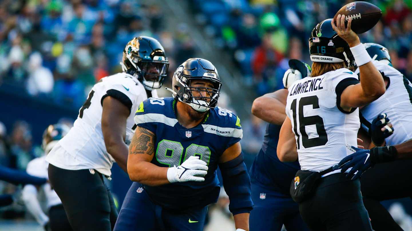 Report: Seahawks Extend DT Bryan Mone Through 2024 Season - Sports ...