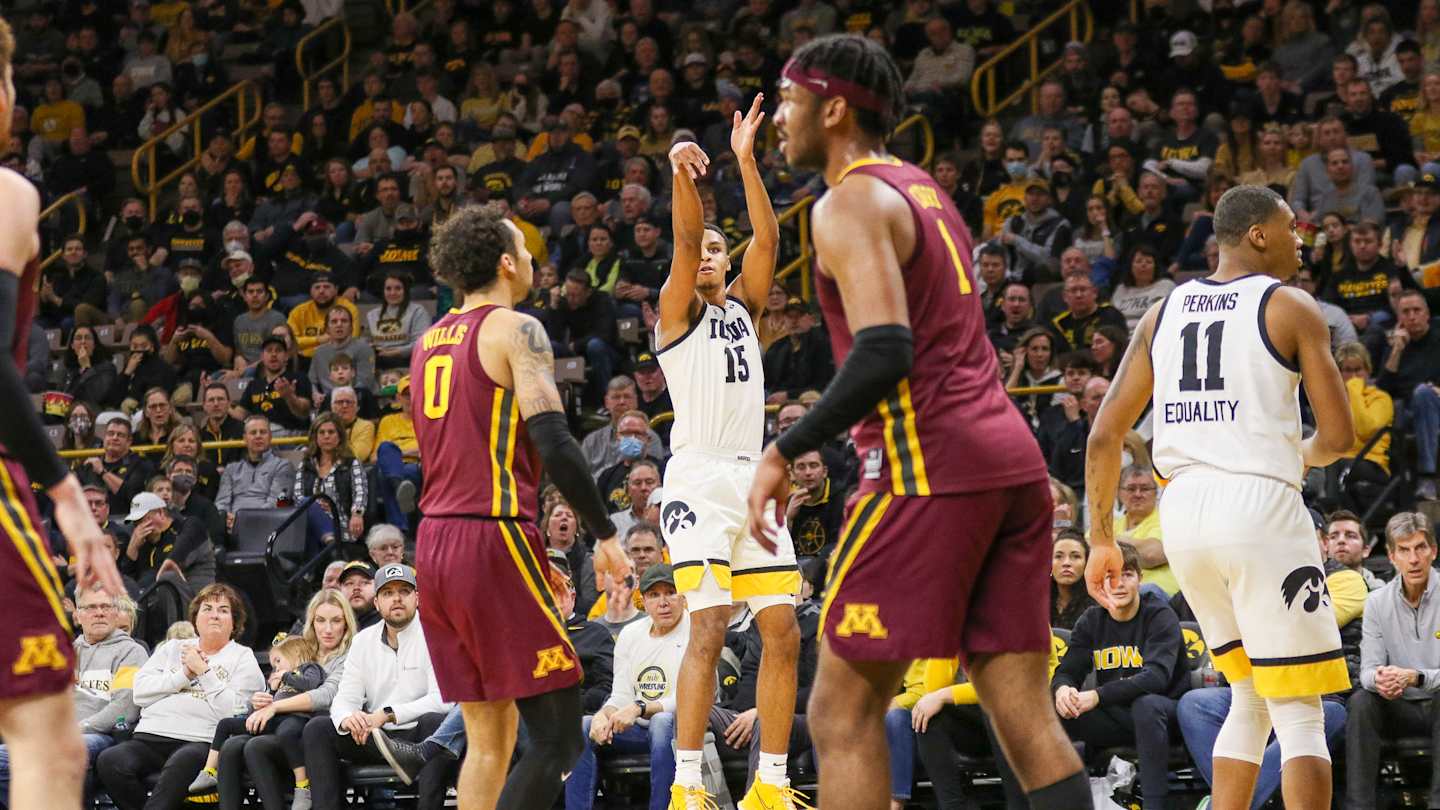 Keegan Murray Finalist for Olson, Driesell - Sports Illustrated Iowa ...