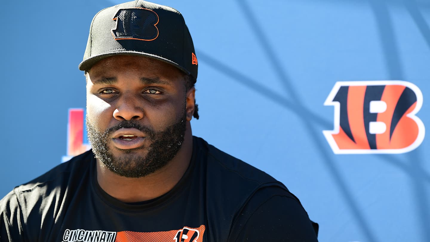 Super Bowl LVI: D.J. Reader Will Be Playing for His Dad - Sports ...