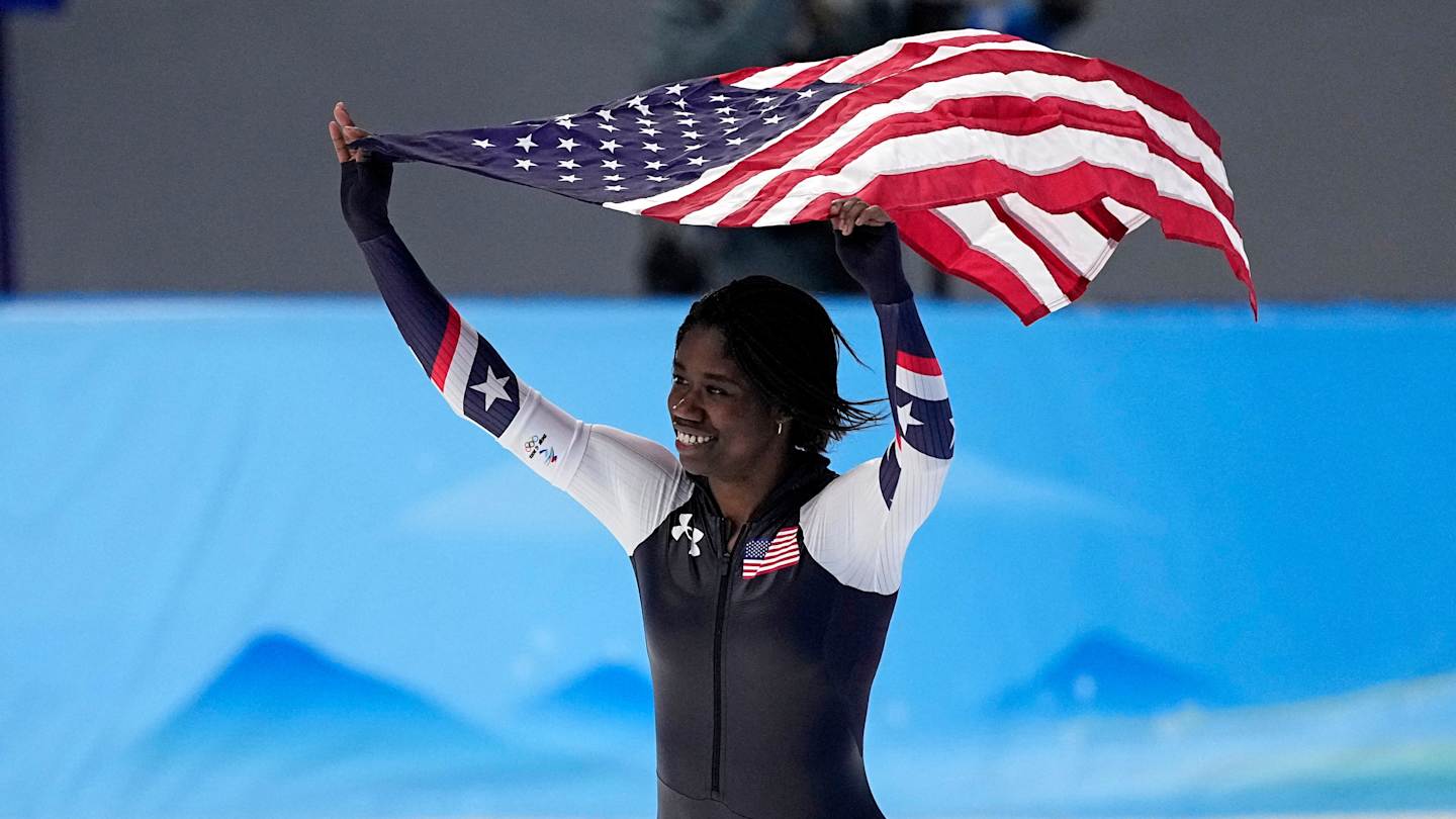 Erin Jackson wins gold for Team USA in 500 meters speedskating [VIDEO ...