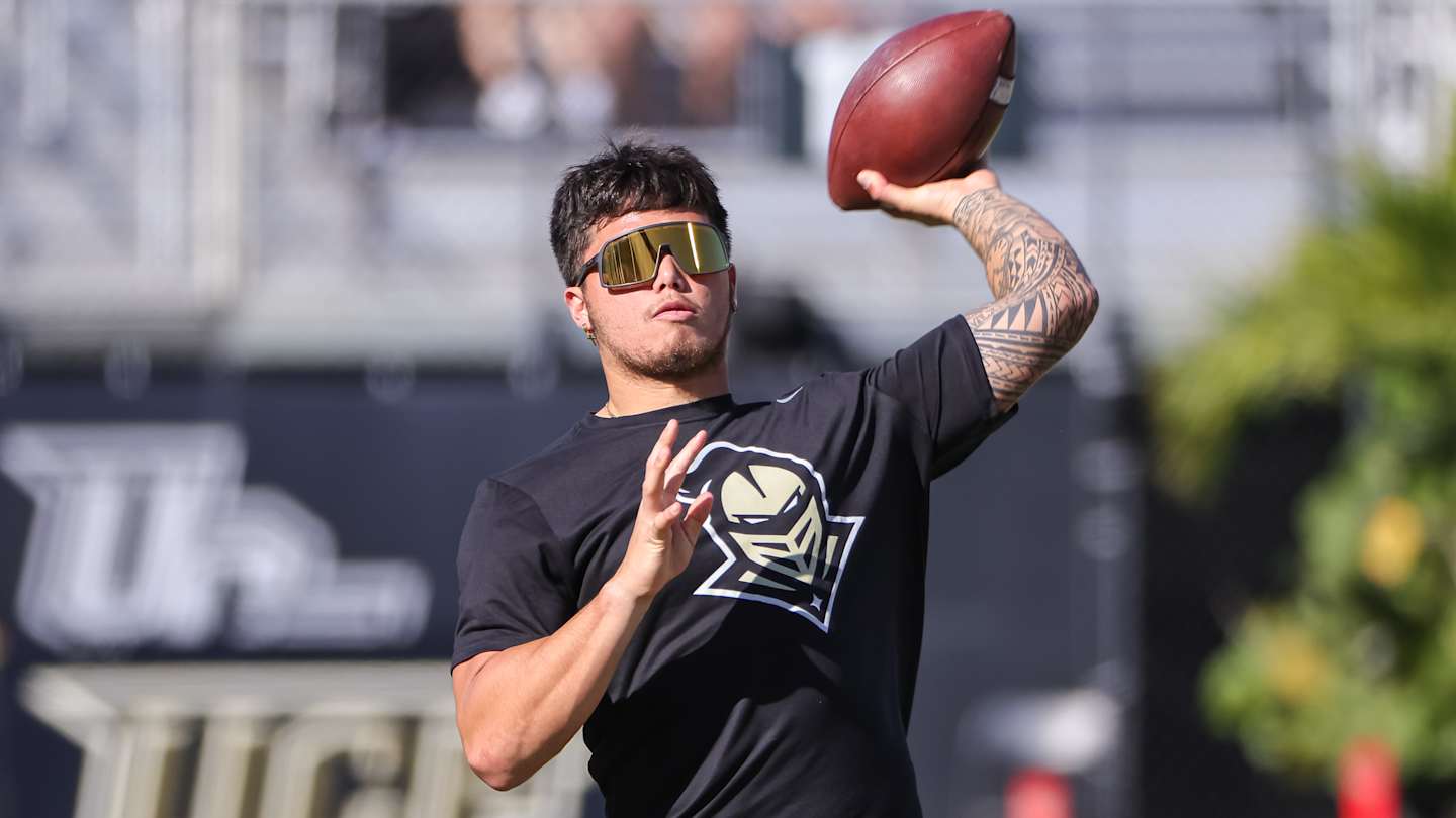 Oklahoma Sooners Starting 11: Quarterback Dillon Gabriel - Sports ...