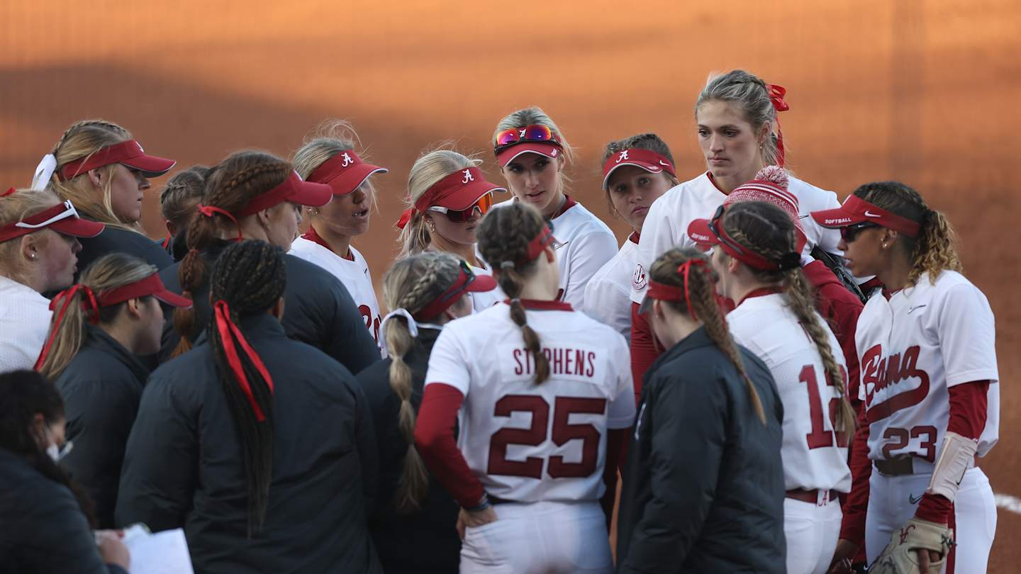 Live Updates: Alabama Softball Looks to Remain Perfect on Day 2 of ...