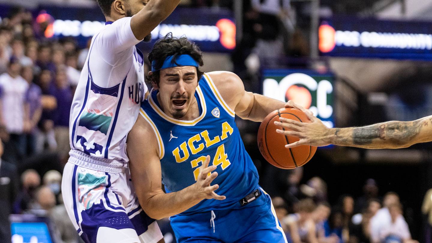 UCLA Men's Basketball, Jaime Jaquez Jr. Cruise to Road Win Over ...