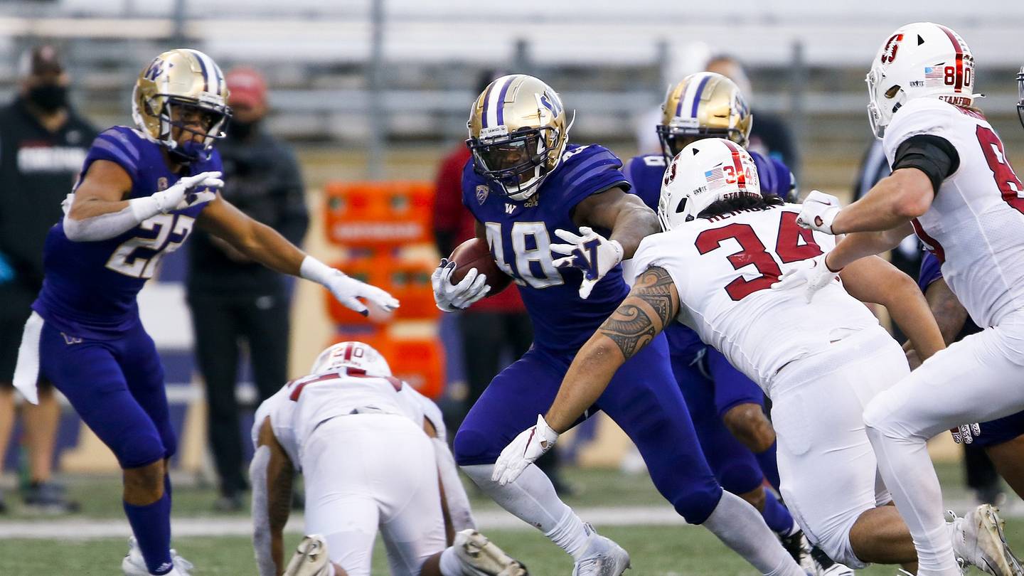 Even In Recovery, Ulofoshio Continues to Rank Among Best LBs - Sports ...